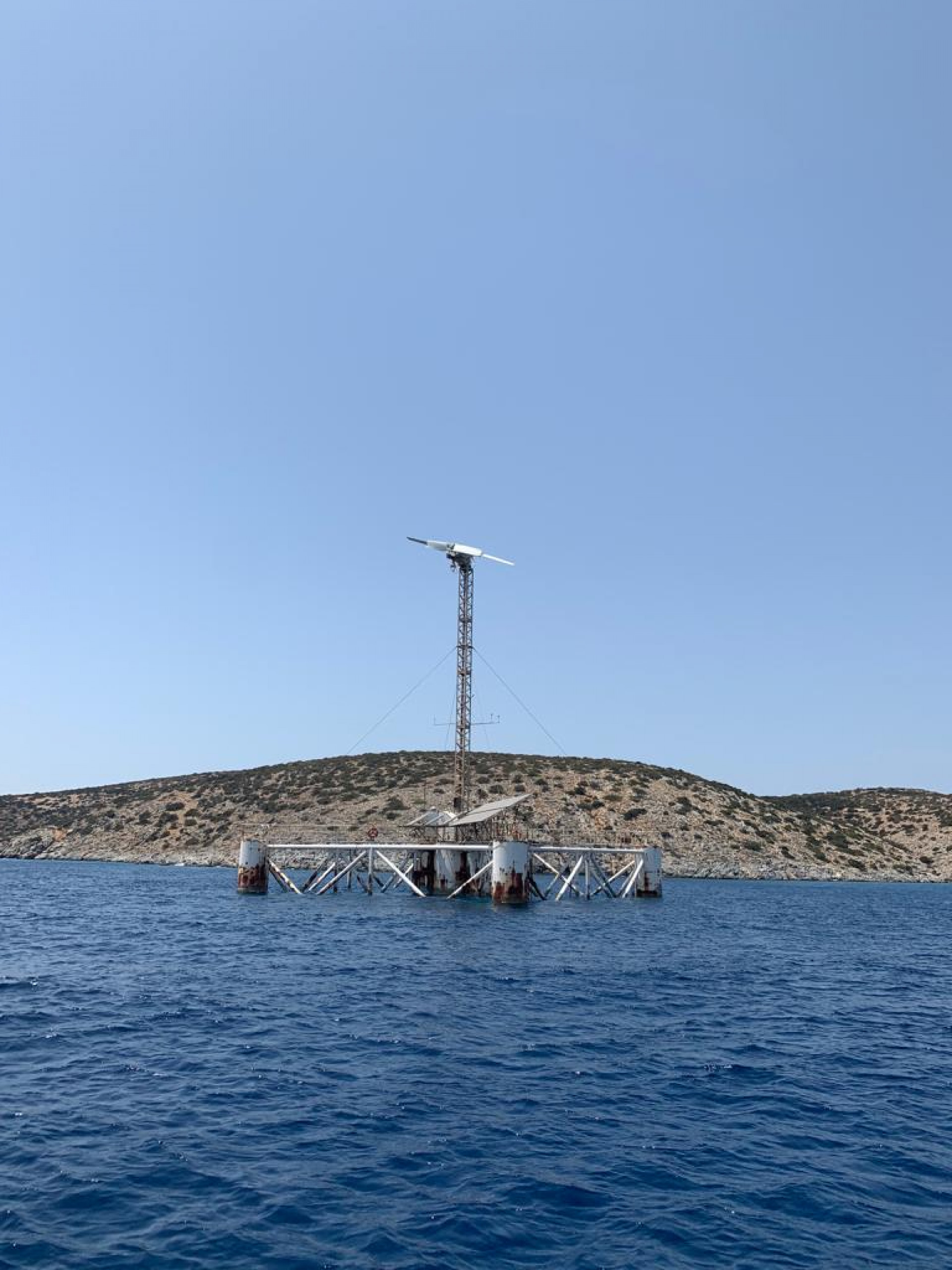 Η ΠΡΩΤΗ ΕΝΕΡΓΕΙΑΚΑ ΑΥΤΟΝΟΜΗ ΠΛΩΤΗ ΜΟΝΑΔΑ ΑΦΑΛΑΤΩΣΗΣ «ΥΔΡΙΑΔΑ» | ΟΜΑΔΑ ...